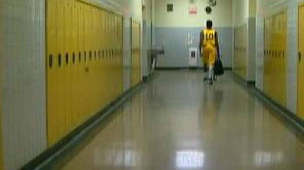 Spingarn High School plays final home basketball game | WJLA
