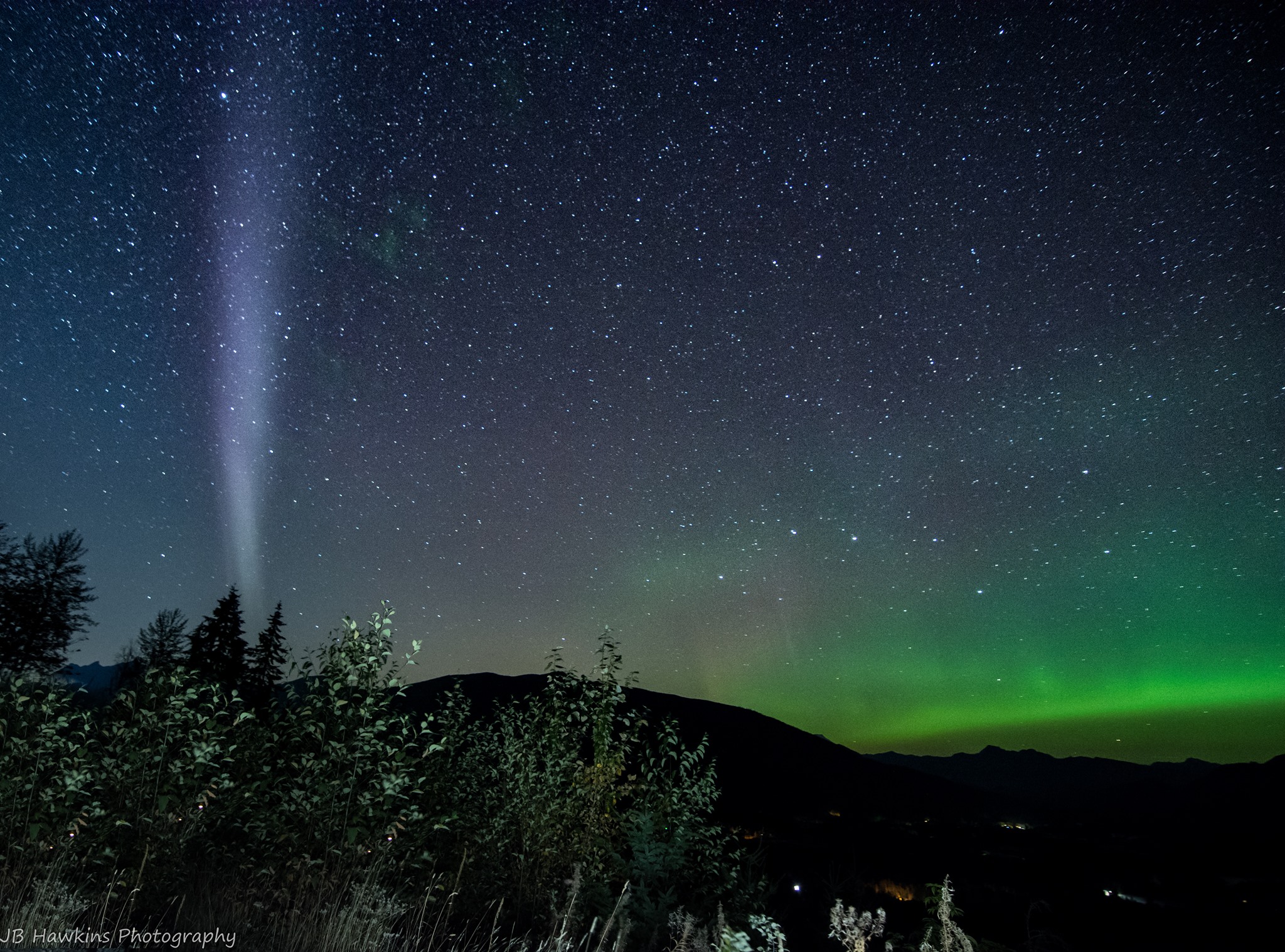Hi "Steve!" Unique aurora phenomenon captured amid local Northern ...