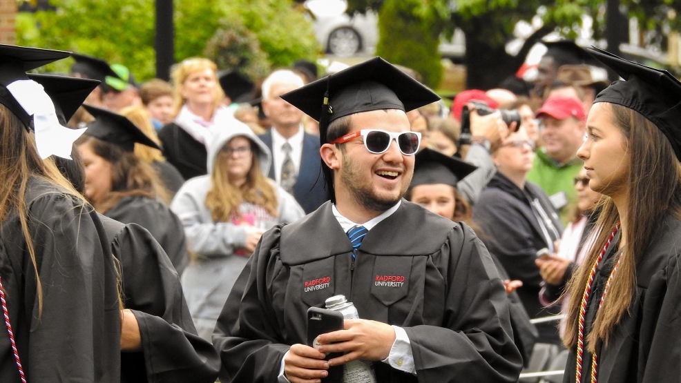 Radford University celebrates 2017 commencement | WSET