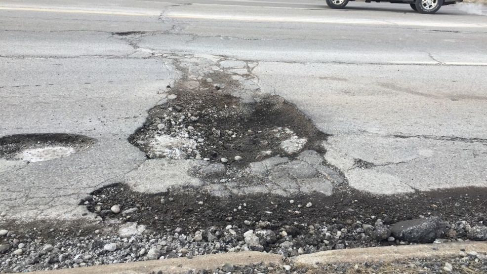 Report: Fixing potholed Michigan roads won't be easy or cheap | WPBN