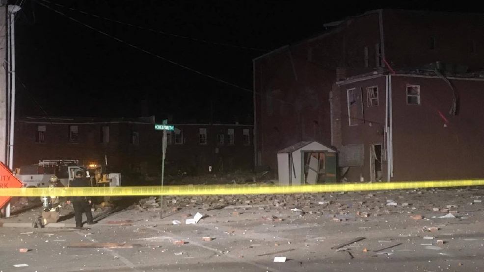 SURVEILLANCE VIDEO: Gas explosion rocks downtown Canton, IL; 1 dead, 11 ...