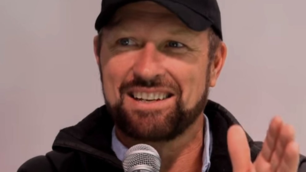 U.S. Army honors country star Craig Morgan with medal for service to ...